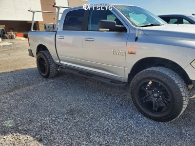 2018 Ram 1500 with 20x10 -25 Vision Razor and 35/12.5R20 Yokohama ...