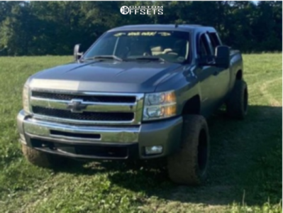 2008 Chevrolet Silverado 1500 with 20x12 -44 Moto Metal Mo970 and 33/12 ...