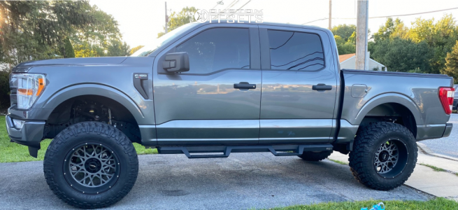 2021 Ford F-150 with 20x12 -51 Vision Rocker and 37/13.5R20 Fury ...