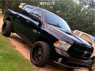 2013 Ram 1500 with 22x10 10 Fuel Maverick and 35/10.5R22 Toyo Tires ...