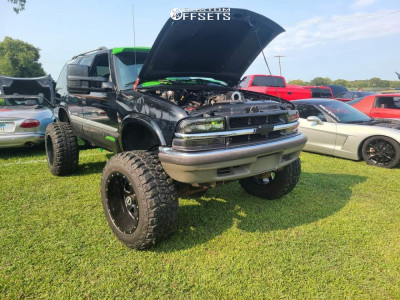 1996 GMC Jimmy | Custom Offsets