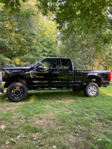 2018 Ford F-250 Super Duty with 20x10 -24 Moto Metal Mo992 and 35/12 ...