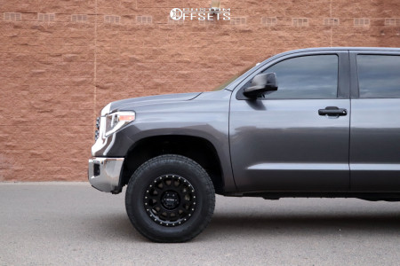 2018 Toyota Tundra with 18x9 -0 Method Mr305 and 295/70R18 Nitto Terra ...