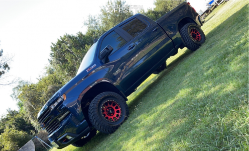 2020 Chevrolet Silverado 1500 with 17x8.5 0 Method Mr305 and 33/12.5R17 ...