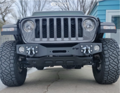 2020 Jeep Gladiator with 17x8.5 12 Method Mr305 and 35/12.5R17 Nitto ...