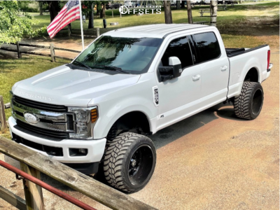 2018 Ford F-250 Super Duty with 22x14 -76 RBP 80r and 33/14.5R22 AMP ...