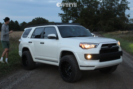 2015 Toyota 4Runner with 20x12 -44 Hardrock Crusher H704 and 285/55R20 ...