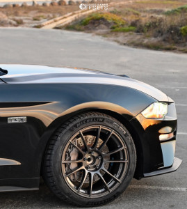 2020 Ford Mustang with 19x9.5 38 SSR Gtx04 and 265/40R19 Michelin Pilot ...