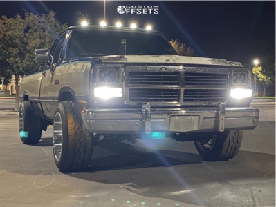 1993 Dodge D250 with 20x12 -51 Cali Offroad Sevenfold and 31/11.5R20 ...