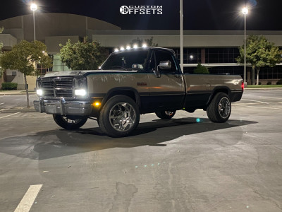 1993 Dodge D250 with 20x12 -51 Cali Offroad Sevenfold and 31/11.5R20 ...
