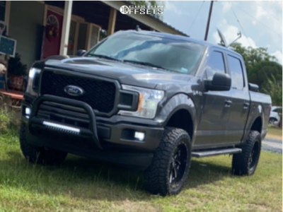 2020 Ford F-150 with 22x10 -18 Fuel Cleaver D574 and 35/12.5R22 Venom ...