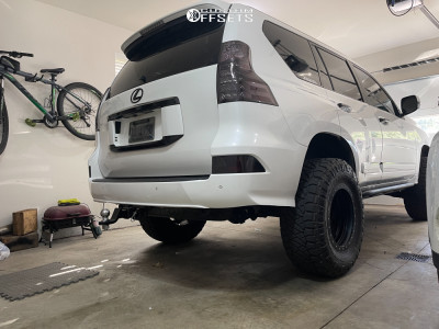 2016 Lexus GX460 with 17x8.5 -38 Stealth Custom Series Br6 and 295 ...