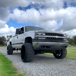 1999 Chevrolet Silverado 1500 with 24x14 -76 RBP Atomic and 33/13.5R24 ...