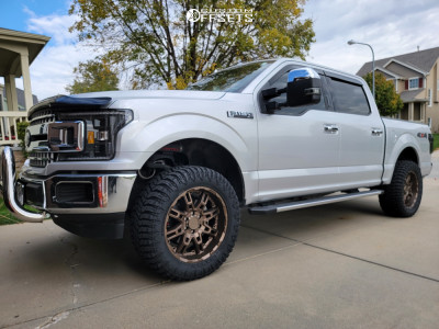 2018 Ford F-150 with 20x9 -10 Level 8 Slingshot and 33/12.5R20 Radar ...