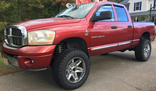 2006 Dodge Ram 2500 with 20x10 -25 Vision Razor and 35/12.5R20 Atturo ...