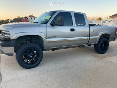 2002 Chevrolet Silverado 2500 HD with 20x10 -24 Fuel Hostage D625 and ...