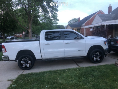 2019 Ram 1500 with 22x10 -19 Vision Razor and 30/12.5R22 Michelin ...