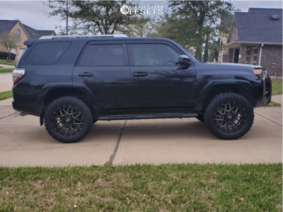 2015 Toyota 4Runner with 20x10 -24 XD Xd820 and 305/55R20 Mastercraft ...