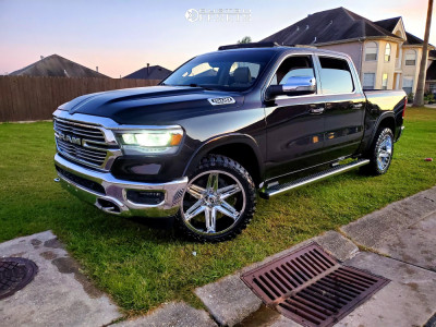 2019 Ram 1500 with 22x10 -19 Vision Razor and 33/12.5R22 Atturo Trail ...
