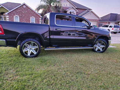 2019 Ram 1500 with 22x10 -19 Vision Razor and 33/12.5R22 Atturo Trail ...