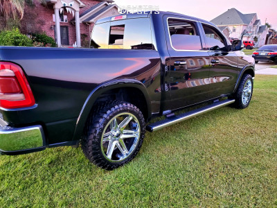 2019 Ram 1500 with 22x10 -19 Vision Razor and 33/12.5R22 Atturo Trail ...