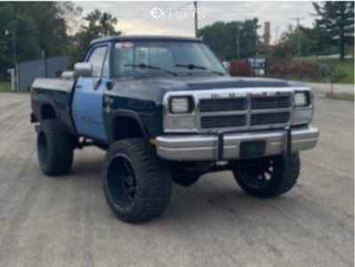 1992 Dodge W150 with 20x12 -44 Fuel Maverick and 35/12.5R20 Cooper ...