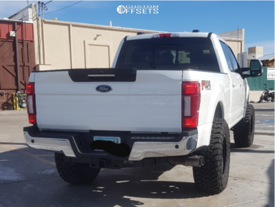 2020 Ford F-250 Super Duty with 20x10 -24 Method Mr605 and 37/13.5R20 ...