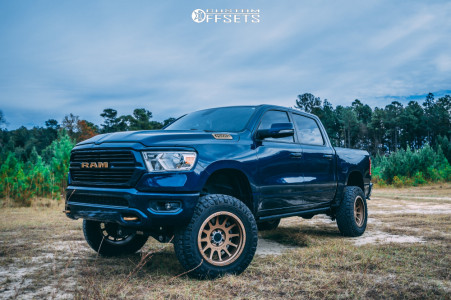 2020 Ram 1500 with 20x10 -24 Method Mr605 and 295/65R20 Nitto Ridge ...