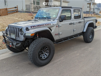 2021 Jeep Gladiator with 18x9 -12 Fuel Assault and 37/12.5R18 Falken ...
