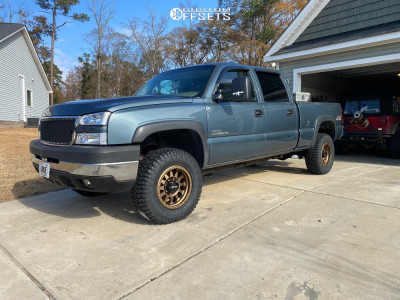 2006 Chevrolet Silverado 2500 HD with 17x8.5 0 Method Double Standard ...