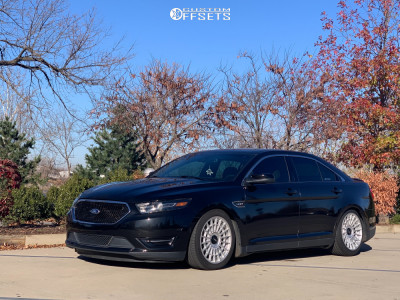 2012 Ford Taurus | Custom Offsets