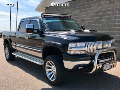 2001 Chevrolet Silverado 2500 HD with 20x10.5 -30 Fuel Contra D614 and ...