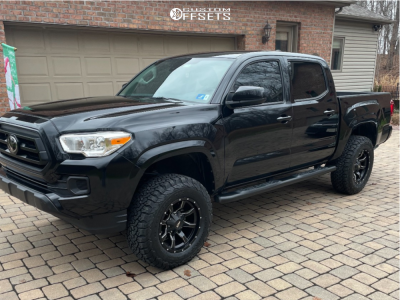 2020 Toyota Tacoma with 17x9 -12 Moto Metal Mo970 and 265/70R17 ...