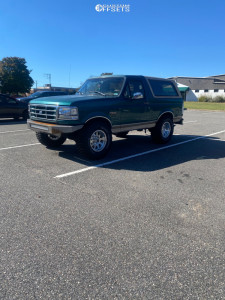 1996 Ford Bronco with 17x9 19 Method Mr301 and 315/70R17 Mickey ...