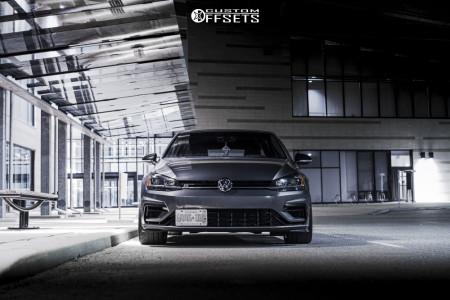 2018 Volkswagen Golf R with 18x9 30 BBS E88 and 265/35R18 Bridgestone ...