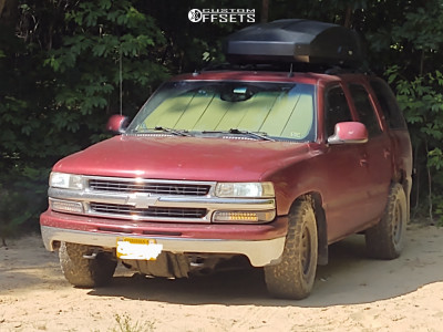 2003 Chevrolet Tahoe with 16x8 0 Method Mr105 and 275/70R16 BFGoodrich ...
