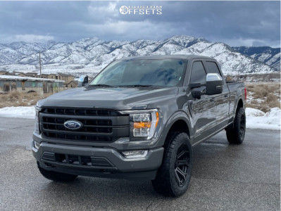 2021 Ford F-150 with 22x10 -18 Fuel Siege and 35/12.5R22 Toyo Tires ...