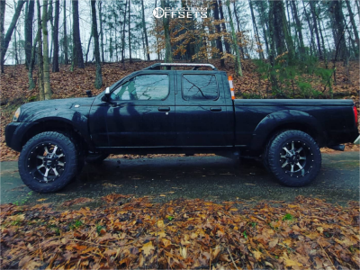 2002 Nissan Frontier with 18x10.5 25 Moto Metal Mo970 and 33/10.5R18 ...