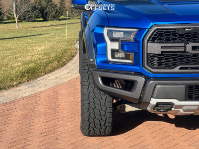 2018 Ford F-150 Raptor with 20x9 0 Fuel Siege and 35/12.5R20 Nitto ...