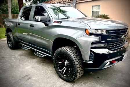 2021 Chevrolet Silverado 1500 with 20x10 -18 Fuel Vapor and 33/12.5R20 ...