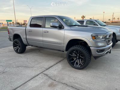 2021 Ram 1500 with 24x12 -44 Fuel Rage and 35/12.5R24 Comforser Cf3000 ...