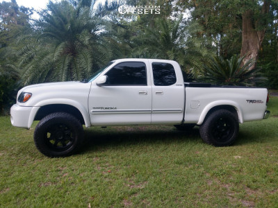 2003 Toyota Tundra with 20x9 -19 Ultra Hunter and 33/12.5R20 Falken ...