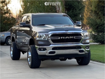 2019 Ram 1500 Wheel Offset Aggressive > 1" Outside Fender Suspension ...