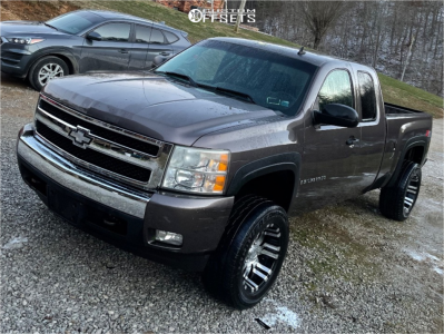 2007 Chevrolet Silverado 1500 with 18x10 -19 Pro Comp Series 01 and 285 ...