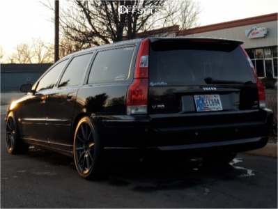 2006 Volvo V70 with 18x8.5 40 Rosenstein Delta and 245/35R18 Nankang Ns ...