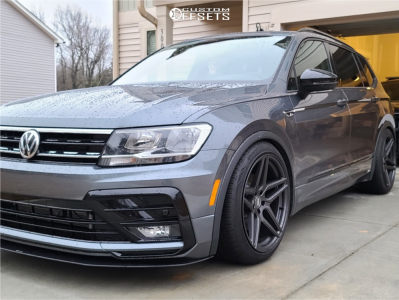 2021 Volkswagen Tiguan with 20x10.5 25 ESR Rf15 and 255/40R20 Hankook ...