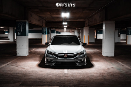 2017 Honda Accord with 19x10 25 Rotiform Rse and 225/35R19 Achilles Atr ...