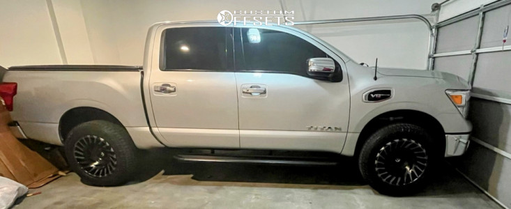 2017 Nissan Titan with 20x10 -18 Fuel Cyclone and 275/60R20 Pirelli ...