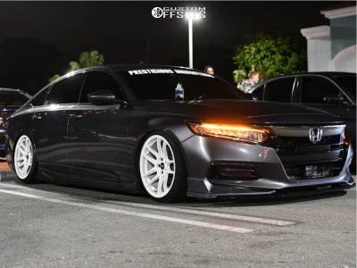 2019 Honda Accord with 19x9.5 22 ESR Cs8 and 235/35R19 Ohtsu Fp8000 and ...