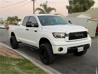 2008 Toyota Tundra with 20x9 -12 Pro Comp Series 41 and 33/12.5R20 Toyo ...